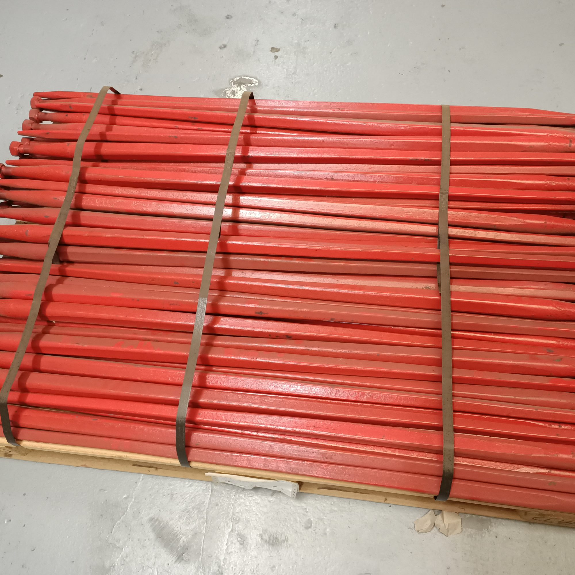 HAY SPIKES CLEARANCE - Vin Rowe Farm Machinery